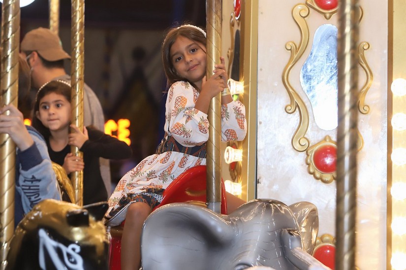 Revista Portfolio | Jesus Luz e Carol Ramiro comemoram cinco anos da ...